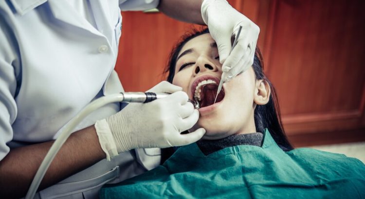 Histoire du métier de dentiste